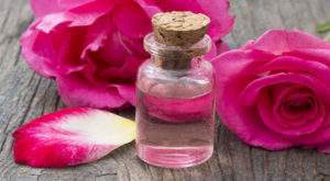 Arq-e-Gulab Rose Water Benefits and Uses | Meshpedia