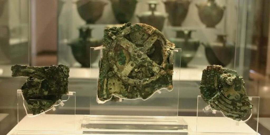 Navigating the Stars: The Mystery of the Antikythera Mechanism